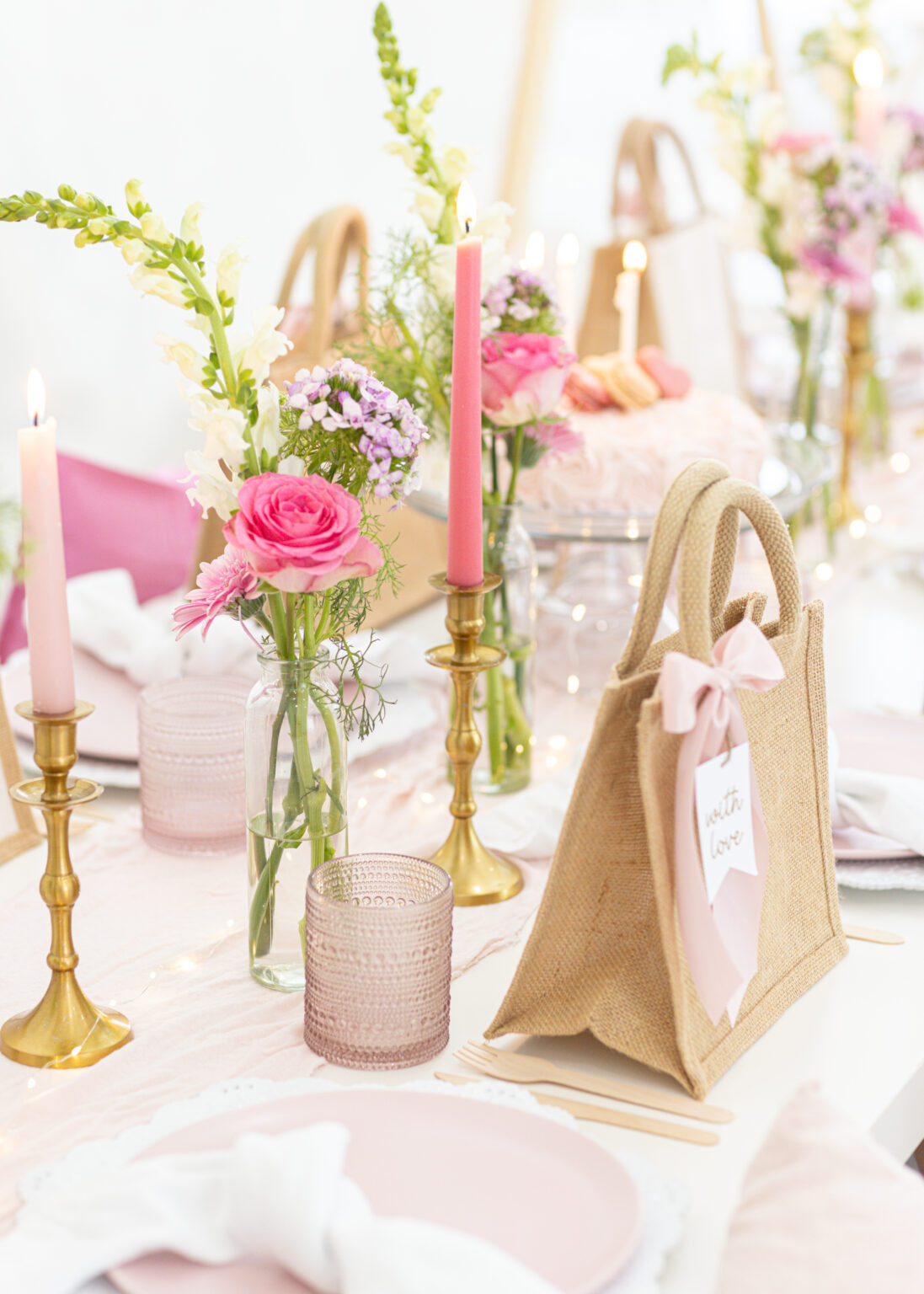 Picnic Photoshoot at Lemon Drop Studios - brookegarwood.com