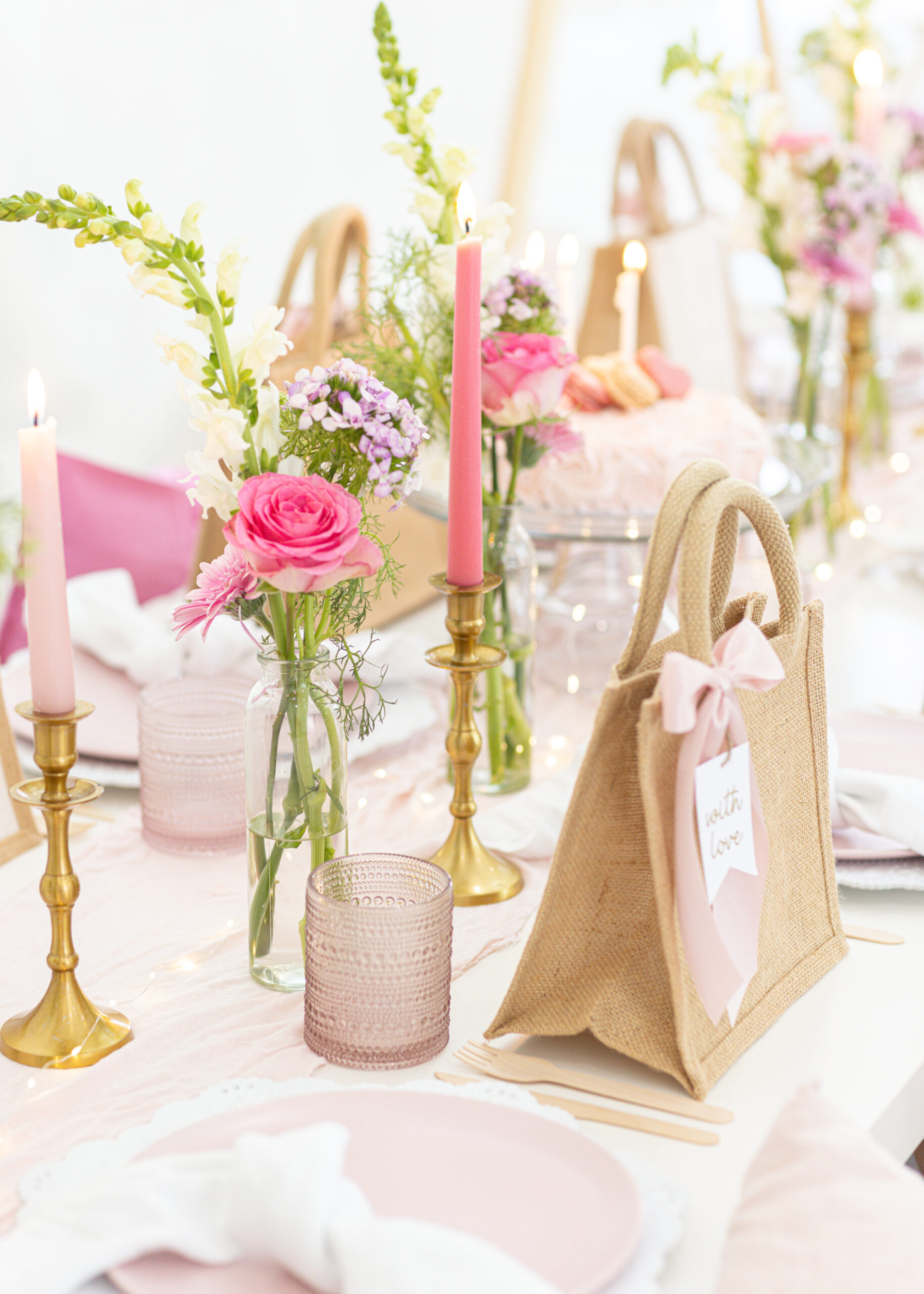 Picnic Photoshoot at Lemon Drop Studios - brookegarwood.com