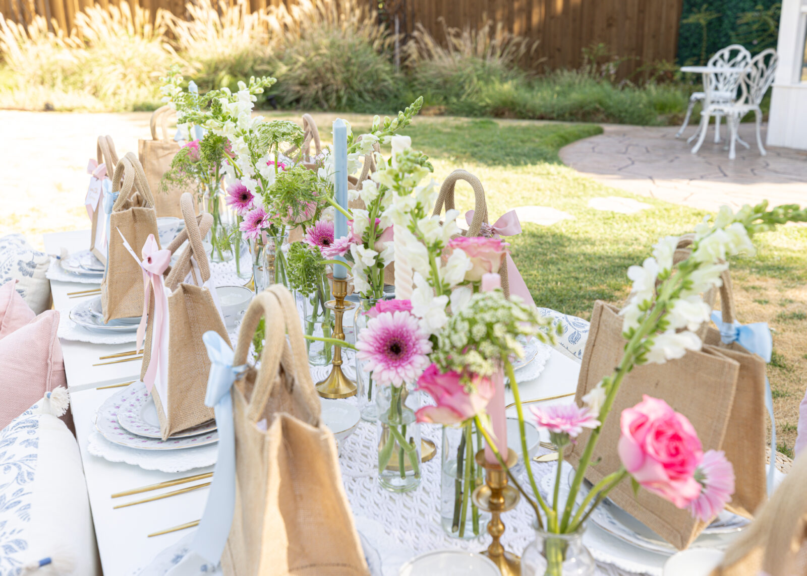 Picnic Photoshoot at Lemon Drop Studios - brookegarwood.com