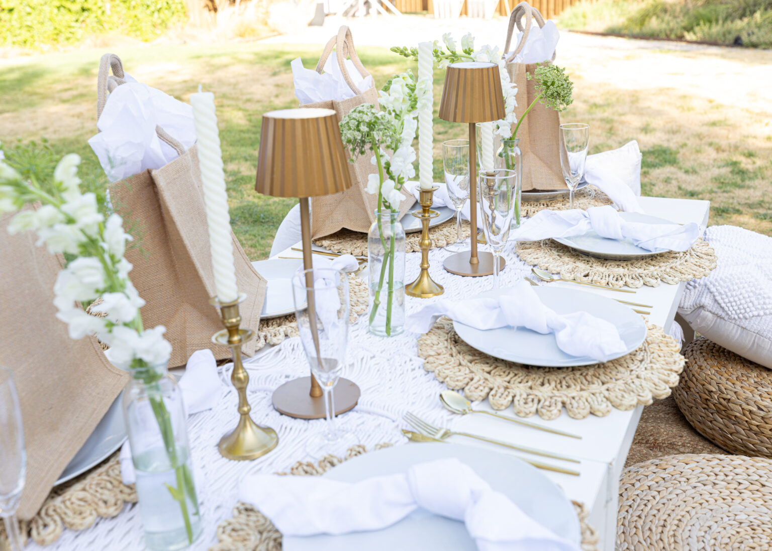 Picnic Photoshoot at Lemon Drop Studios - brookegarwood.com